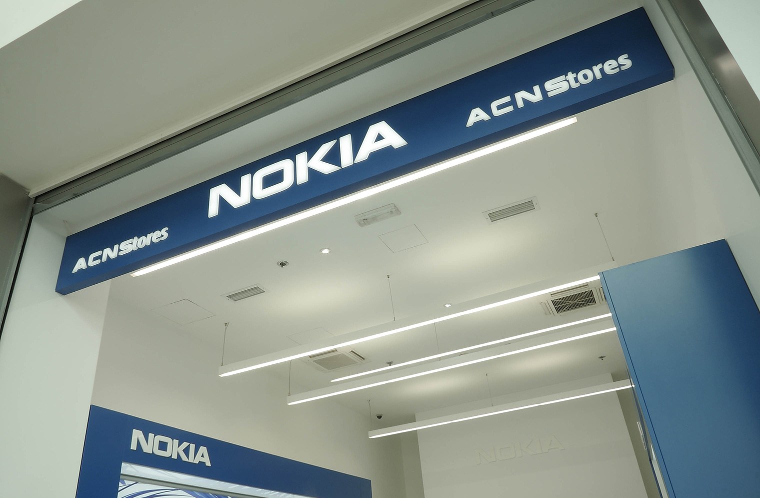 Business center Ušće, Nokia shop - BUCK high quality LED lighting