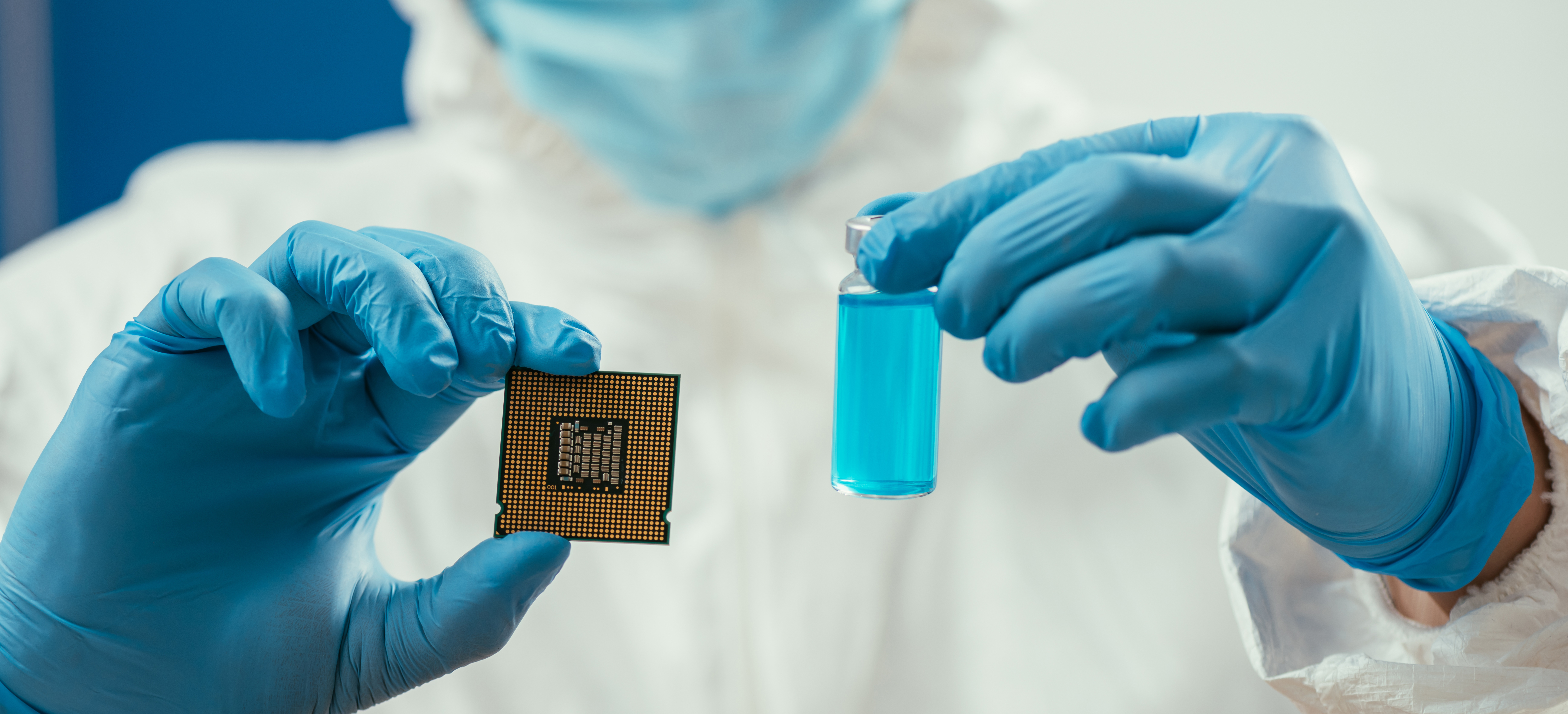 Illuminating Precision: The Role of Cleanroom Teardrop Luminaires in ...